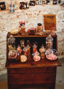 How To Set Up A Candy Bar At A Wedding Reception Effortlessly