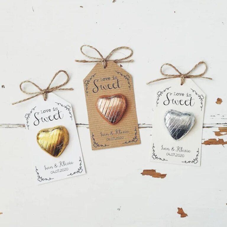 50 Creative Wedding Favours For Guests That Are Worth Getting