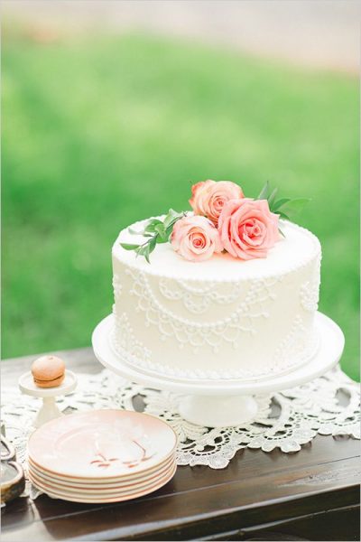 Unique Single Wedding Cake Tiers For Micro Weddings