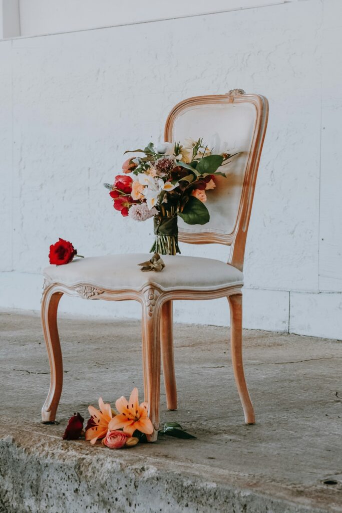 23 Beautiful Wedding Decorations On A Budget For Frugal Couples