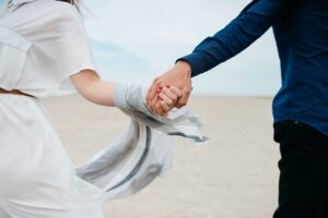 10 Romantic Relationship Goals For A Marriage Worth Implementing