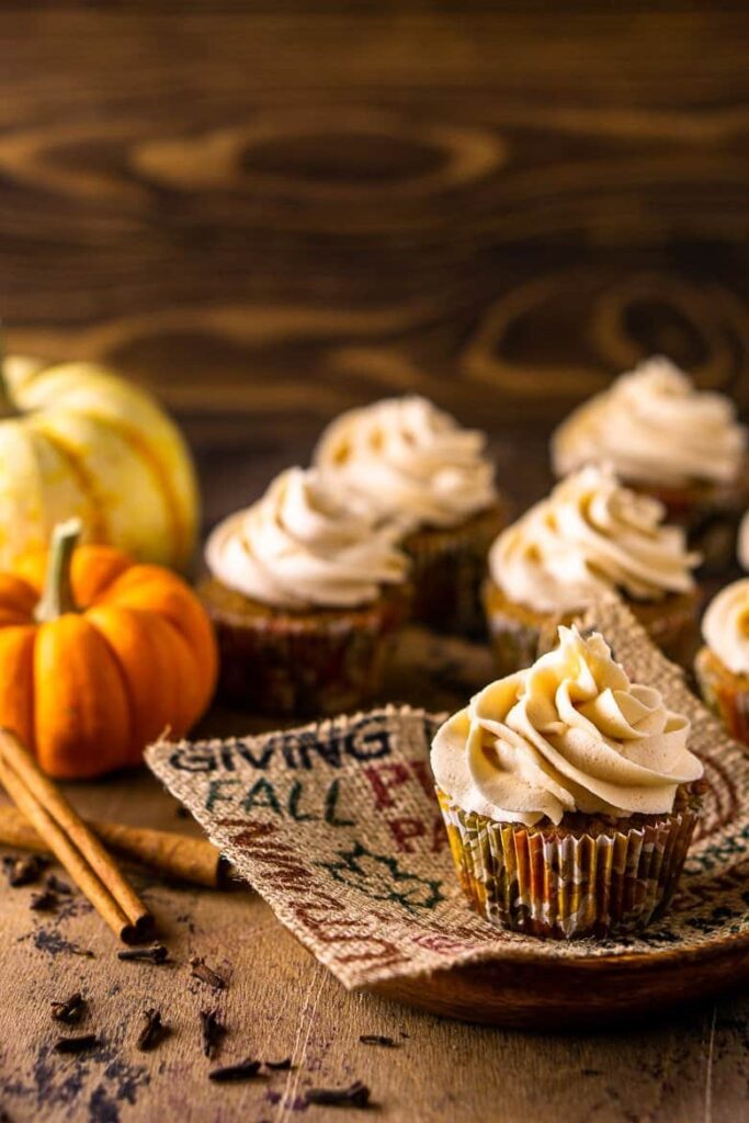 23 Elegant Fall Wedding Cupcakes Ideas For Fall Lovers
