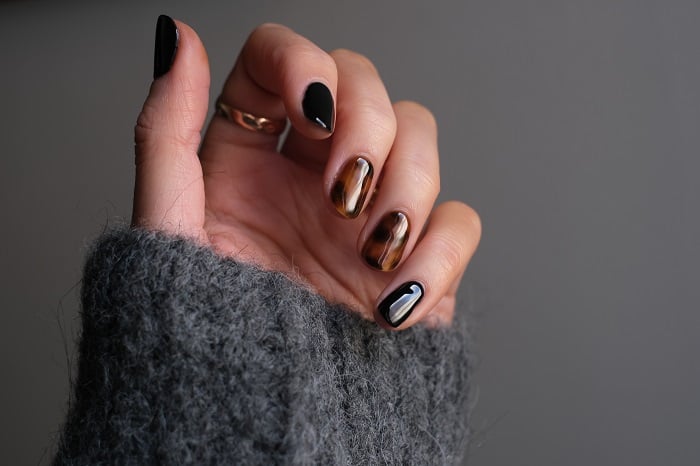35 Cute Trendy Fall Wedding Nails For Brides That Love Fall