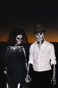 15 Epic Bride And Groom Halloween Costume Ideas