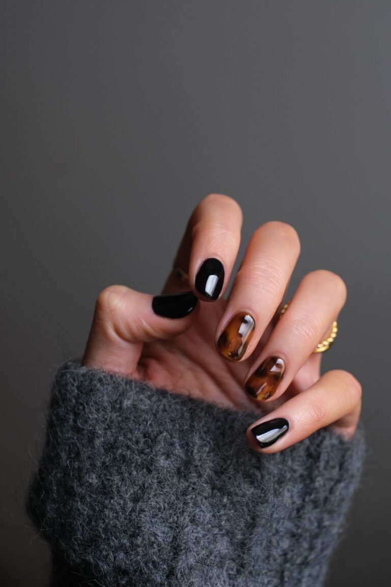 35 Cute Trendy Fall Wedding Nails For Brides That Love Fall