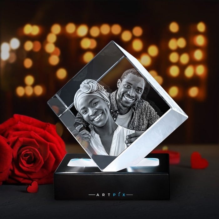Unique 3D Crystal Photo Gifts For Bridal Parties & Parents