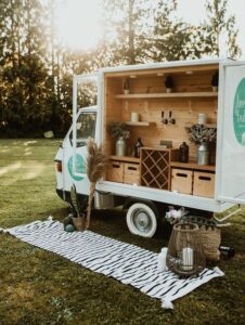 15 Beautiful Wedding Mobile Bars For Your Big Day