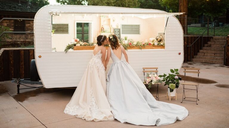 15 Beautiful Wedding Mobile Bars For Your Big Day