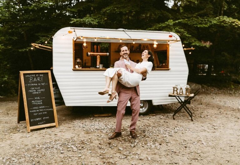 15 Beautiful Wedding Mobile Bars For Your Big Day
