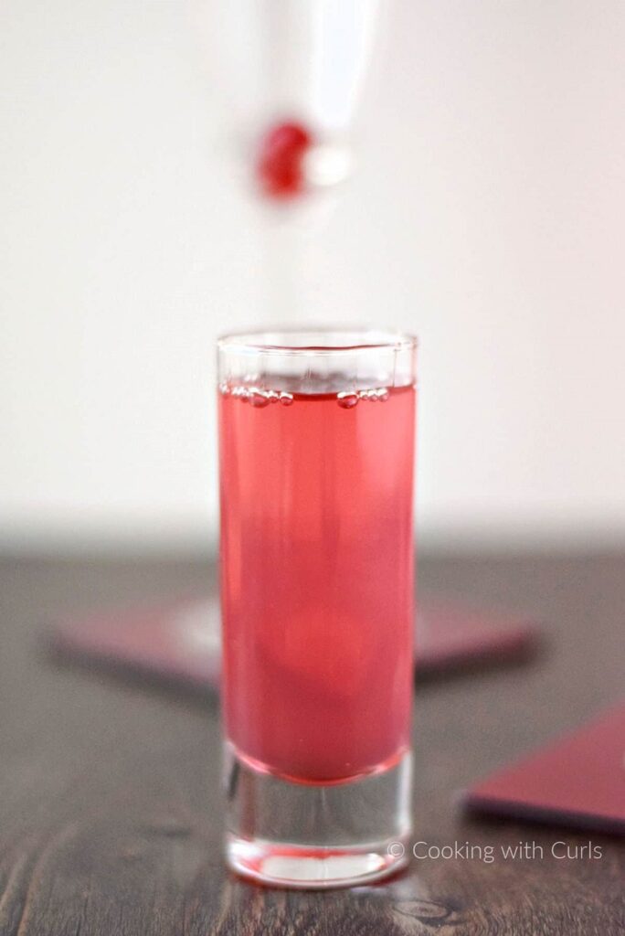 18 Funny Bachelorette Cocktail Names For Your Party