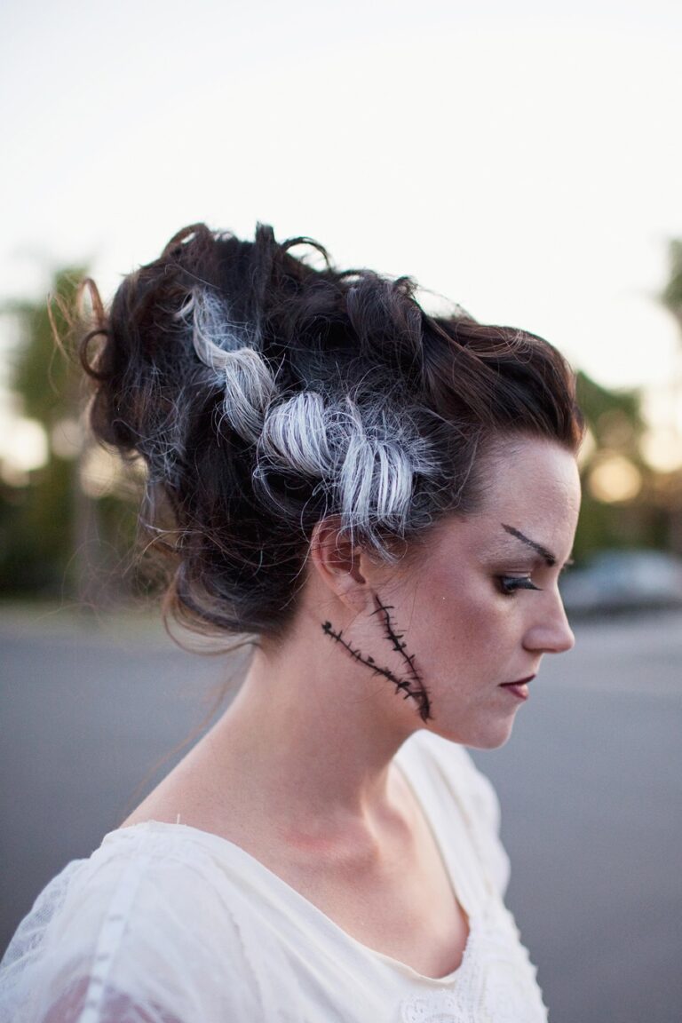 7 Stunning Bride of Frankenstein Costume Ideas