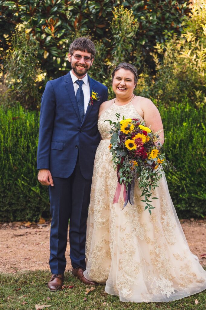 15 Gorgeous Fall Wedding Bouquets With Sunflowers