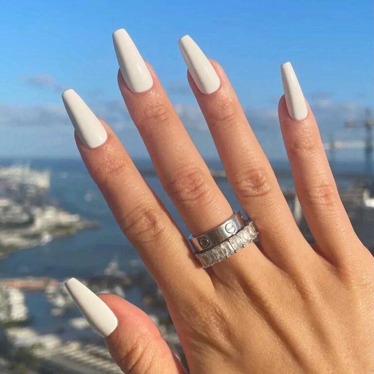 35 Beautiful White Wedding Nails For Your Big Day
