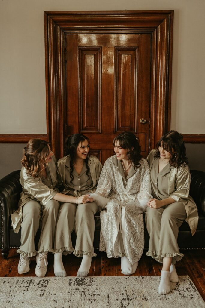 An Elegant $20K DIY Vintage-Inspired Wedding In Ohio