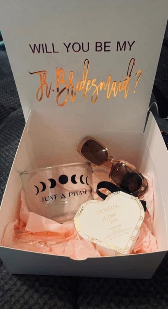 A Guide to Bridesmaid Proposal Boxes: 75 Unique Ideas